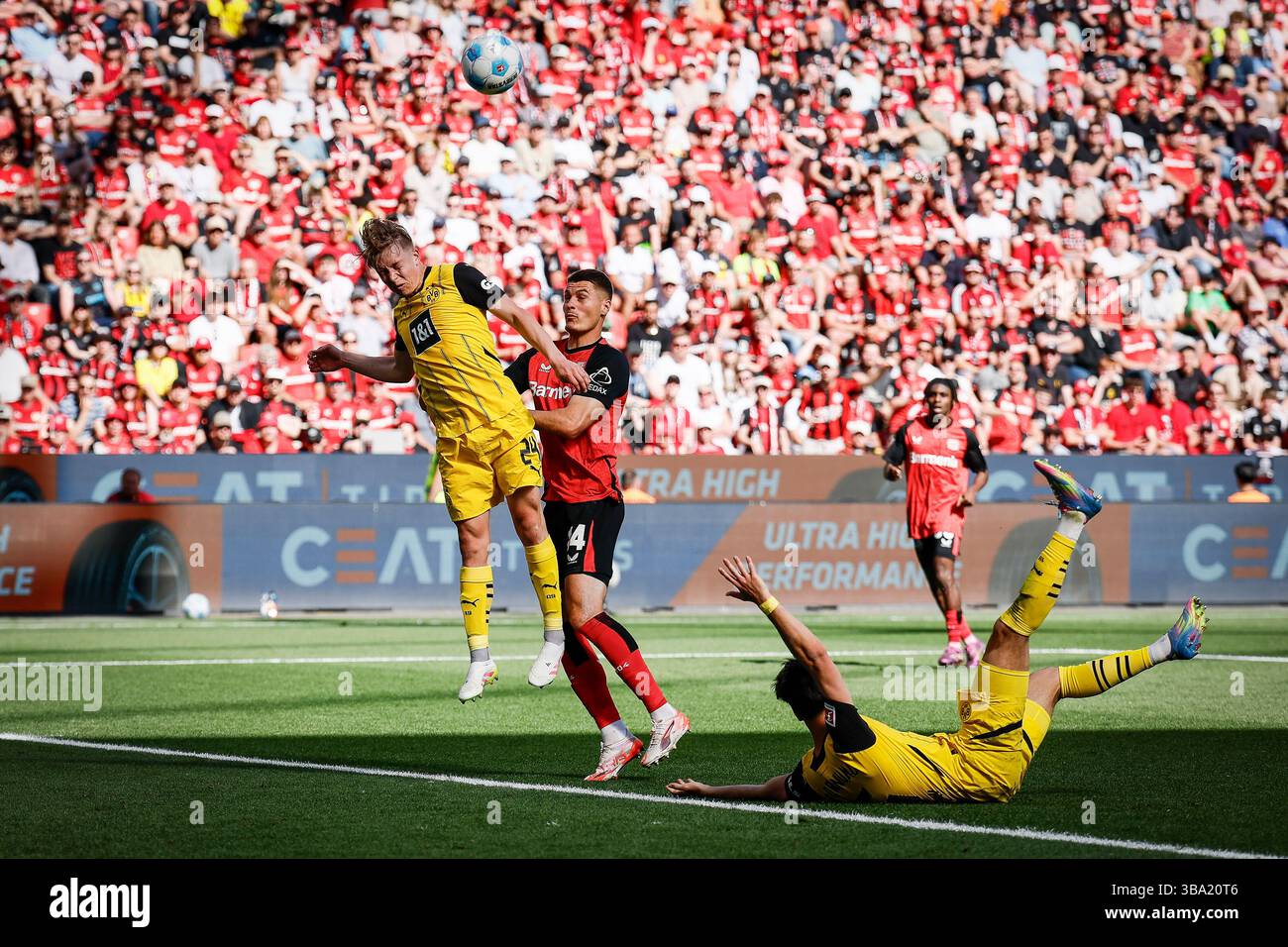 Leverkusen, Deutschland. 11th May, 2025. Strafraumszene mit Patrick Schick (Bayer 04 Leverkusen ...