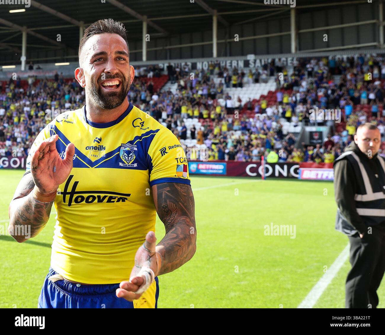 St Helens, UK. 11th May, 2025. Paul Vaughan of Warrington Wolves ...