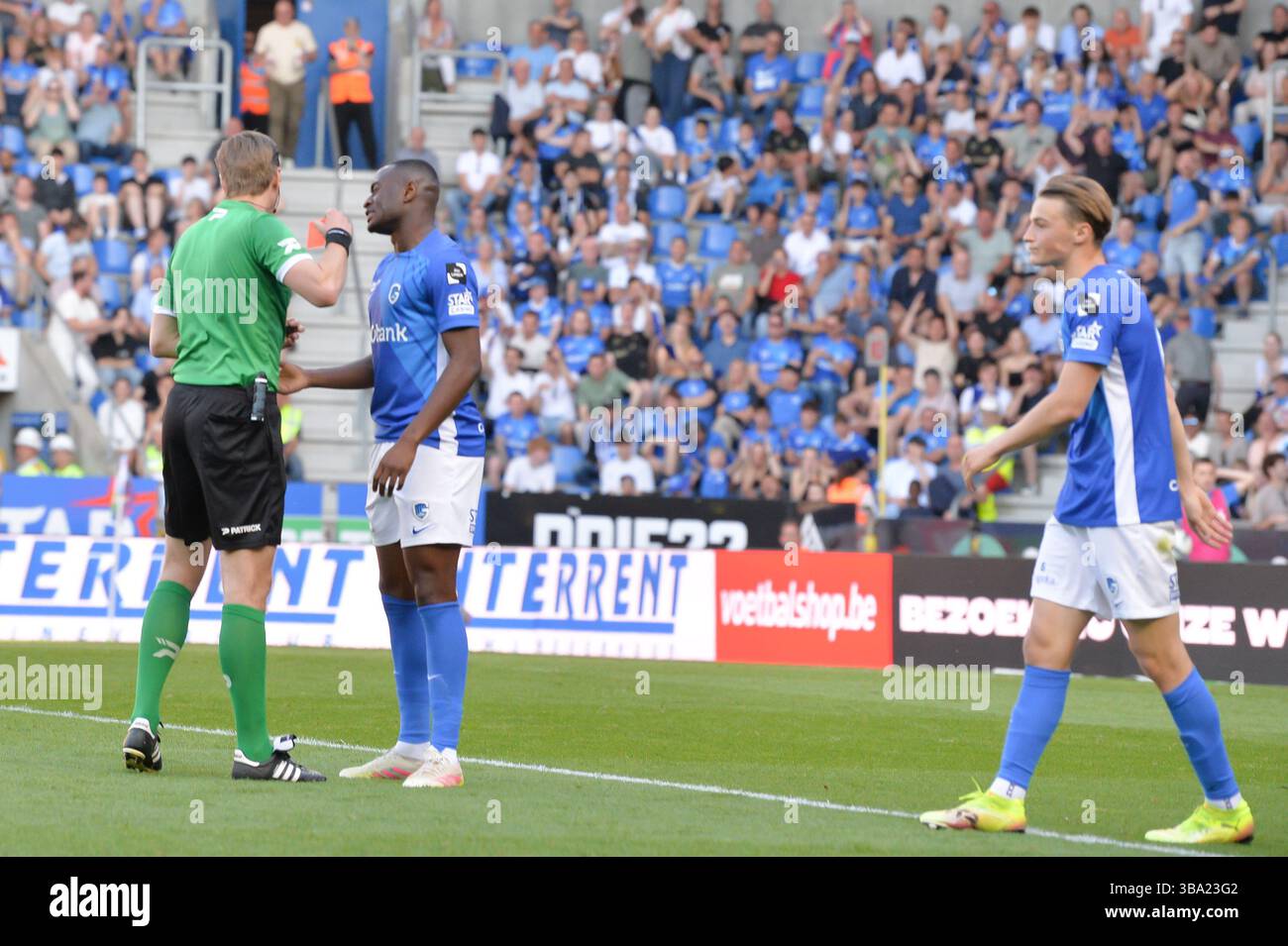 Genk, Belgium. 11th May, 2025. Matte Smets (6) of Genk leaves the pitch ...