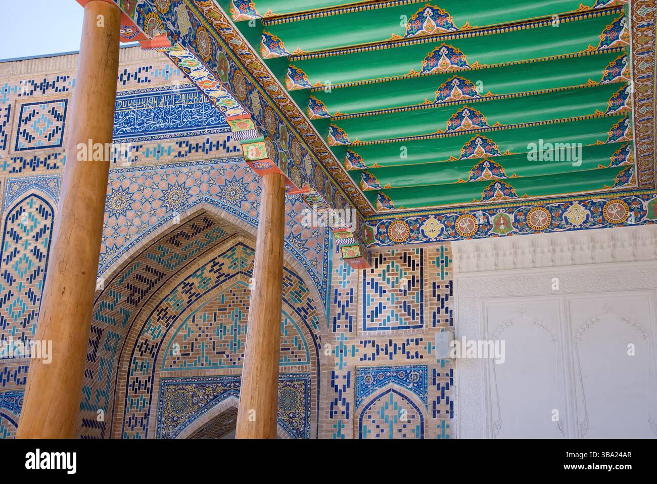 Timurid era tilework hi-res stock photography and images - Alamy
