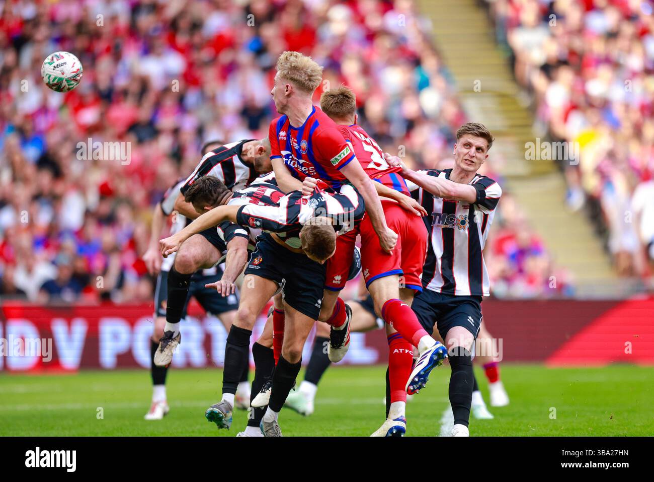 London, UK. 11th May, 2025. Wembley Stadium, England, May 11 2025: Dan ...