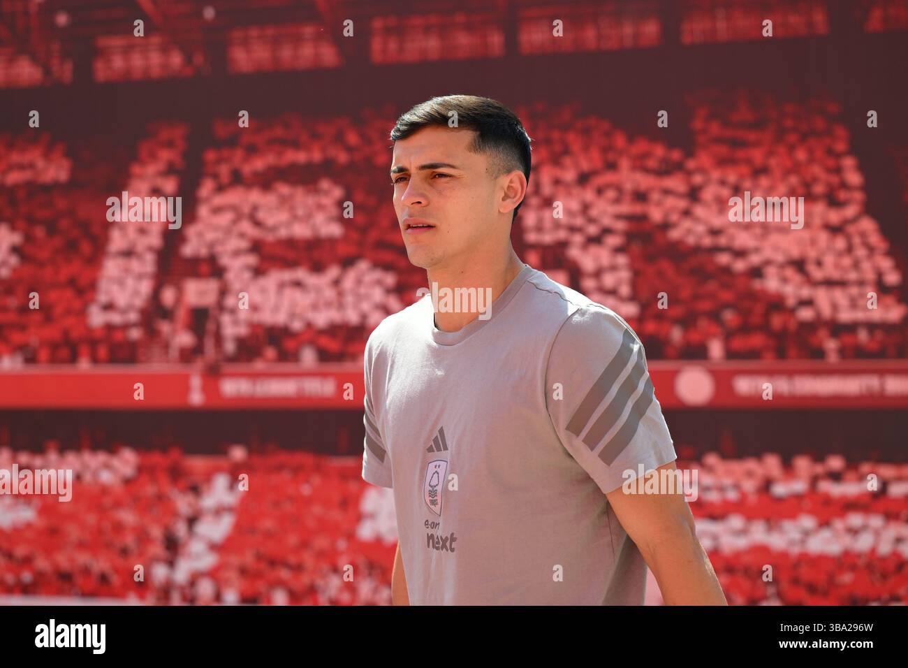 Ram—n Sosa of Nottingham Forest during the Premier League match between ...
