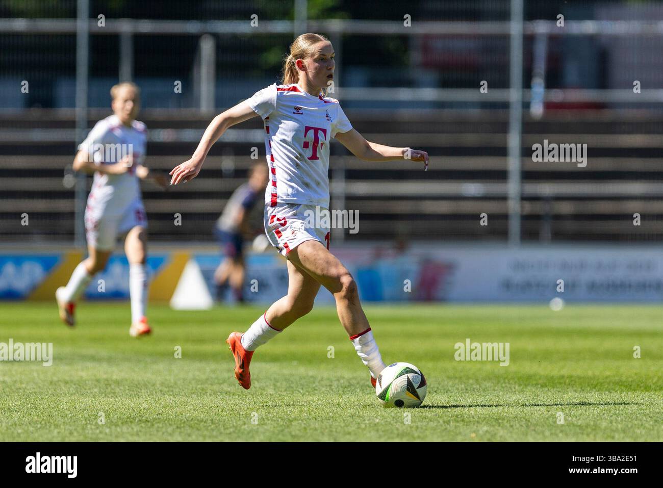 Carlotta Imping (1. FC K?ln, 14). Google Pixel Frauen-Bundesliga, 1. FC K?ln - 1. FFC Turbine ...