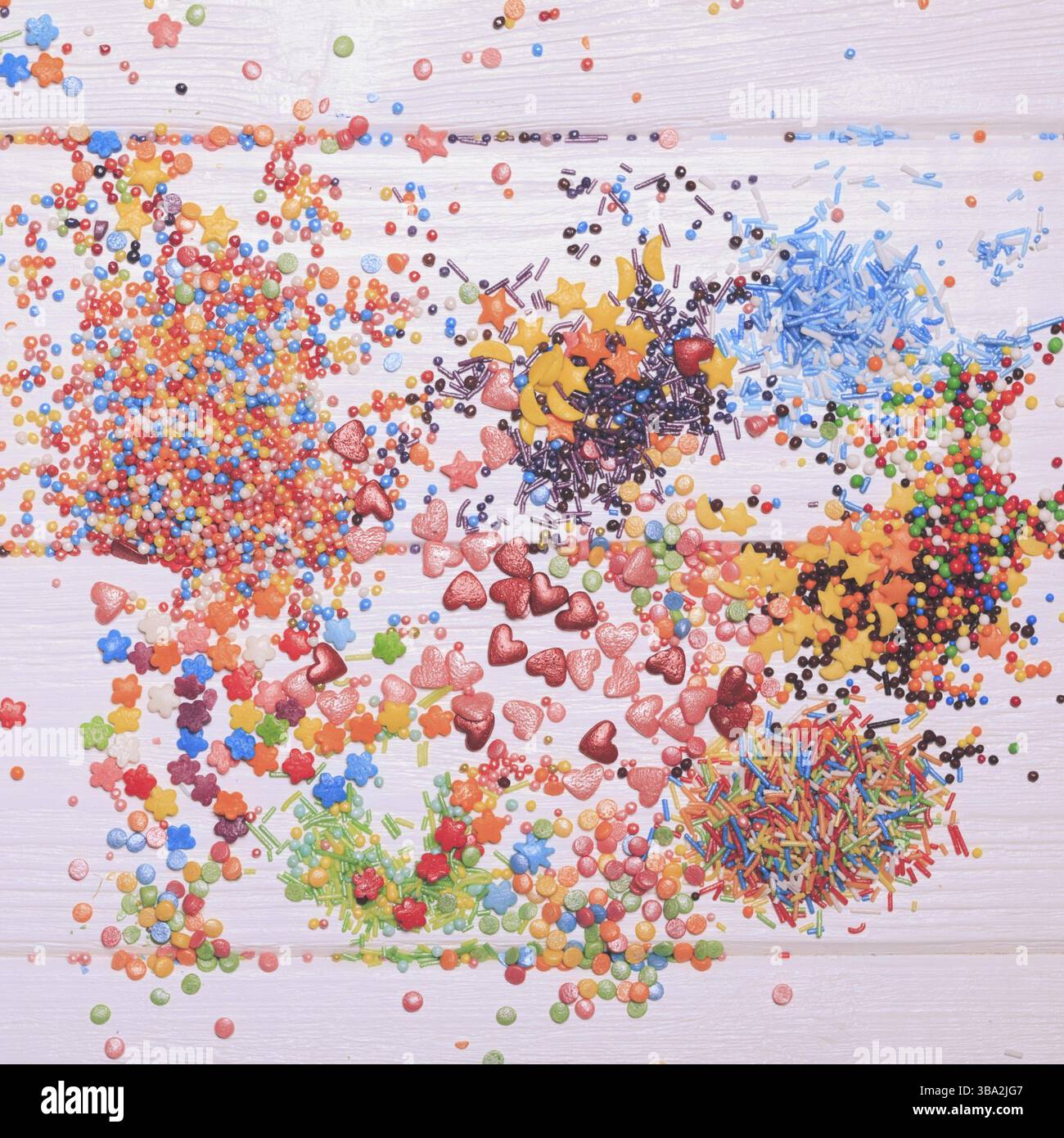 Various scattered items hi-res stock photography and images - Alamy