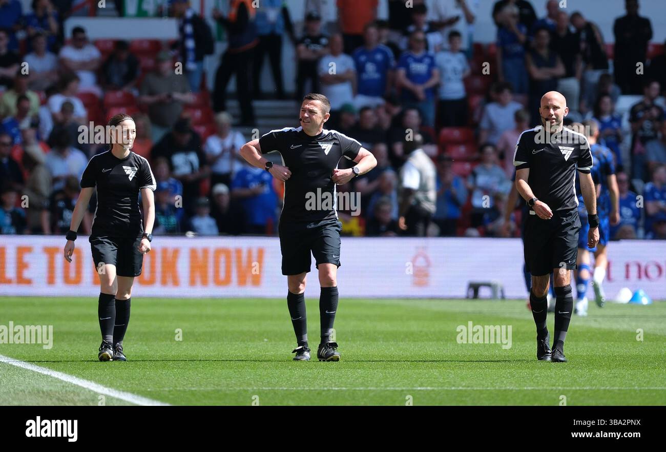 Nottingham, UK. 11th May, 2025. Nottingham, England - May 11: Referee ...