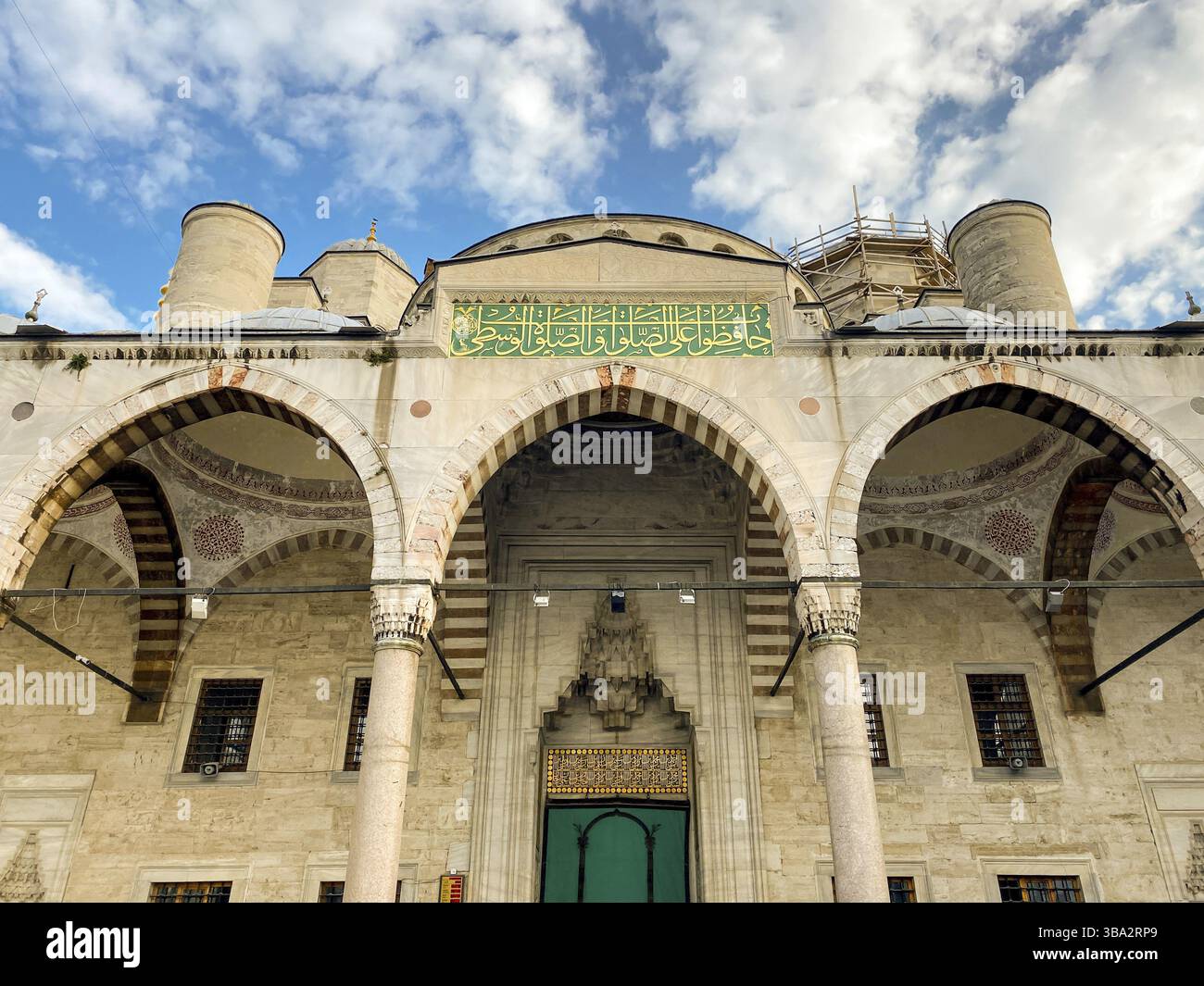 Sultan Ahmet Camii, Istanbul. Blue Mosque turkish islamic landmark with ...
