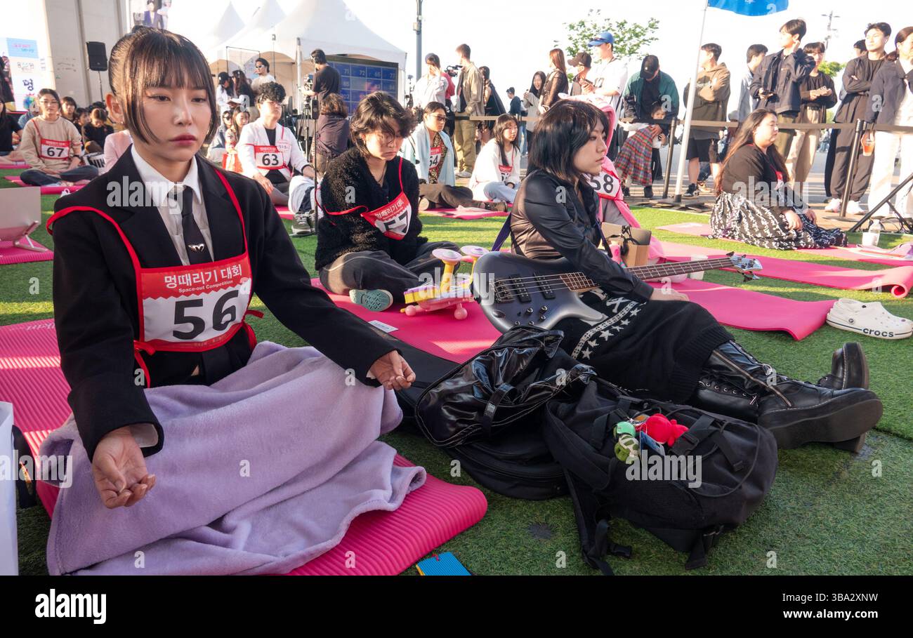 Space-out competition, May 11, 2025 : People participate in a Space-out ...