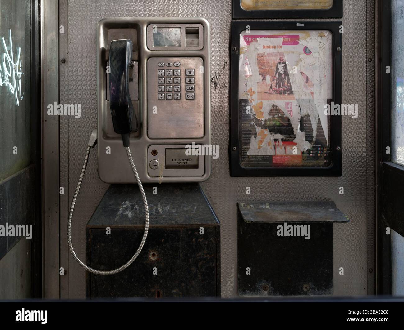 Phone box reused hi-res stock photography and images - Alamy