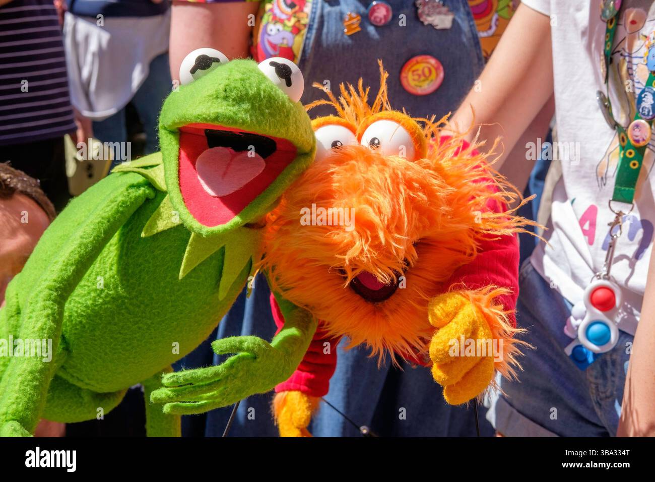11th May 2025, London, UK. Professional puppeteers and puppet ...