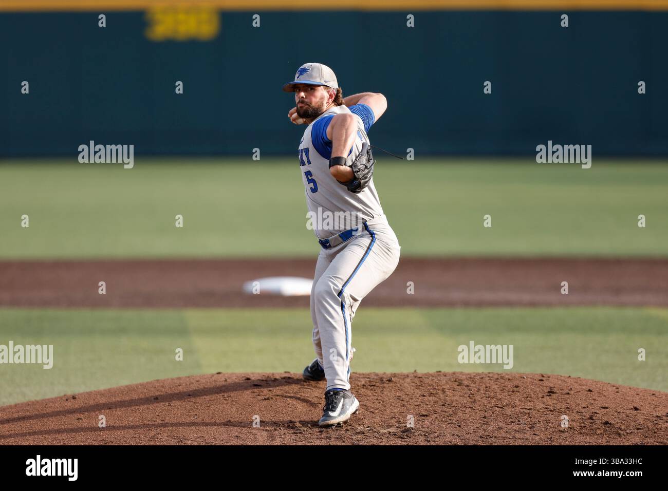 Kentucky Wildcats starting pitcher Nic McCay (5) in action against the ...