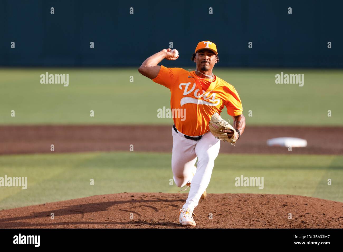 Tennessee Volunteers starting pitcher Marcus Phillips (23) in action ...