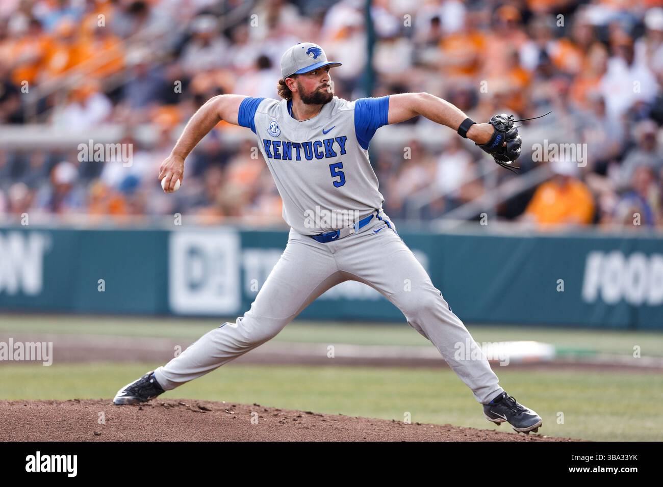 Kentucky Wildcats starting pitcher Nic McCay (5) in action against the ...