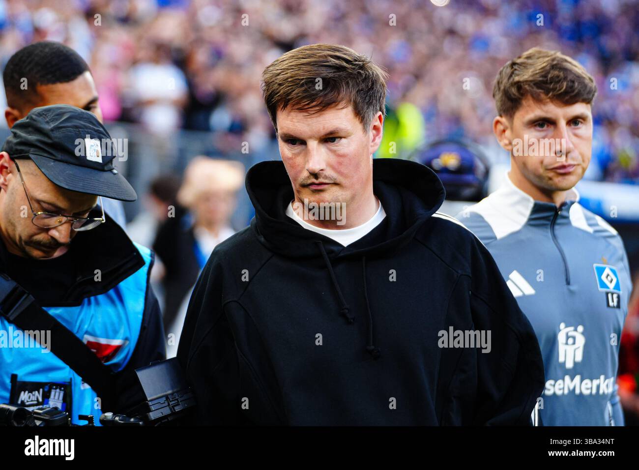 Hamburg, Deutschland. 10th May, 2025. Merlin Polzin (Hamburger SV ...