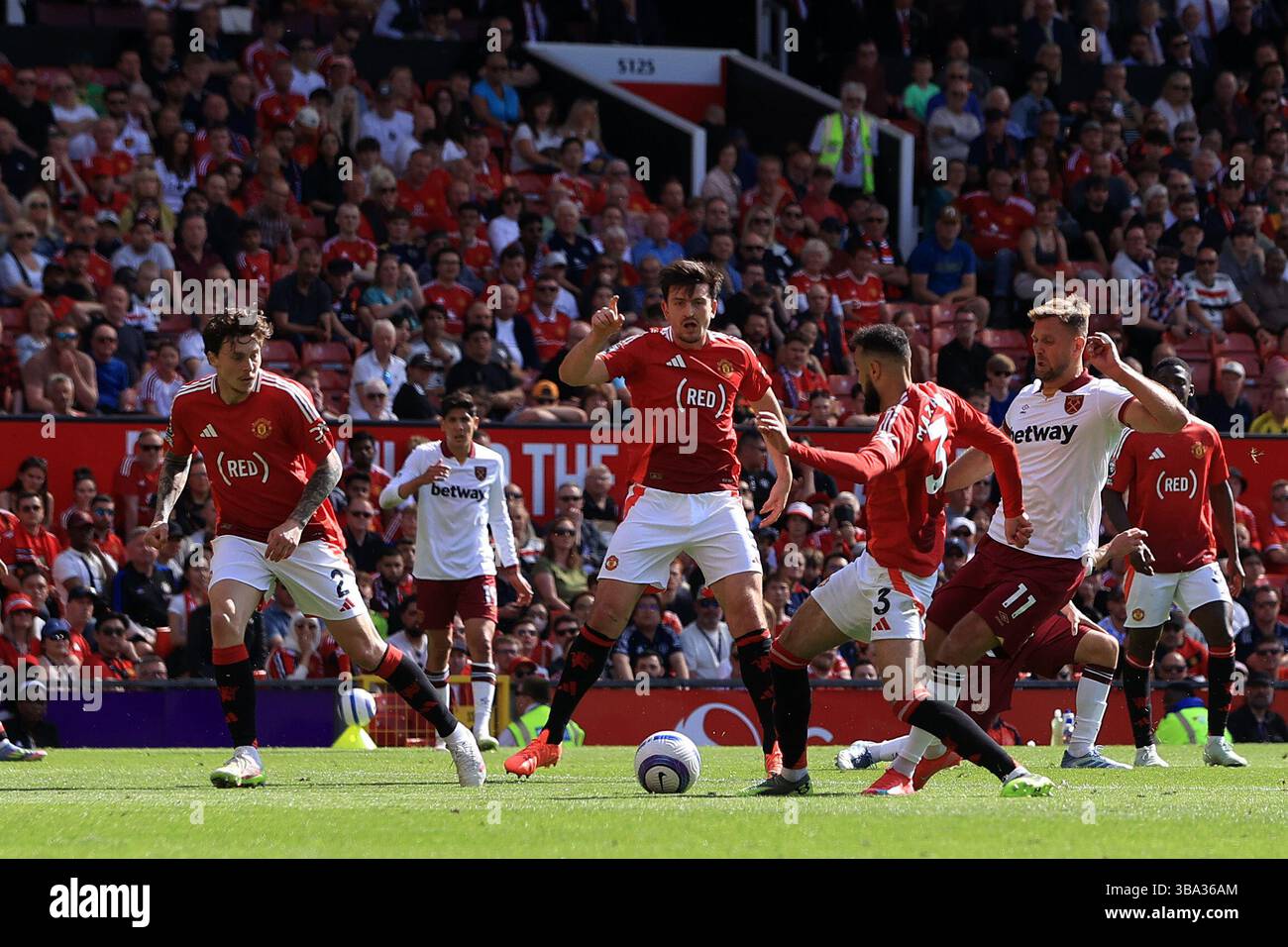 Old Trafford, Manchester, UK. 11th May, 2025. Premier League Football ...