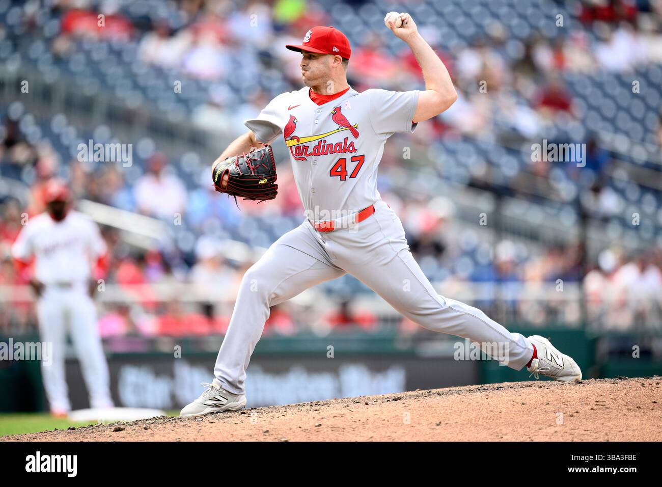 St. Louis Cardinals relief pitcher John King throws during the ninth ...