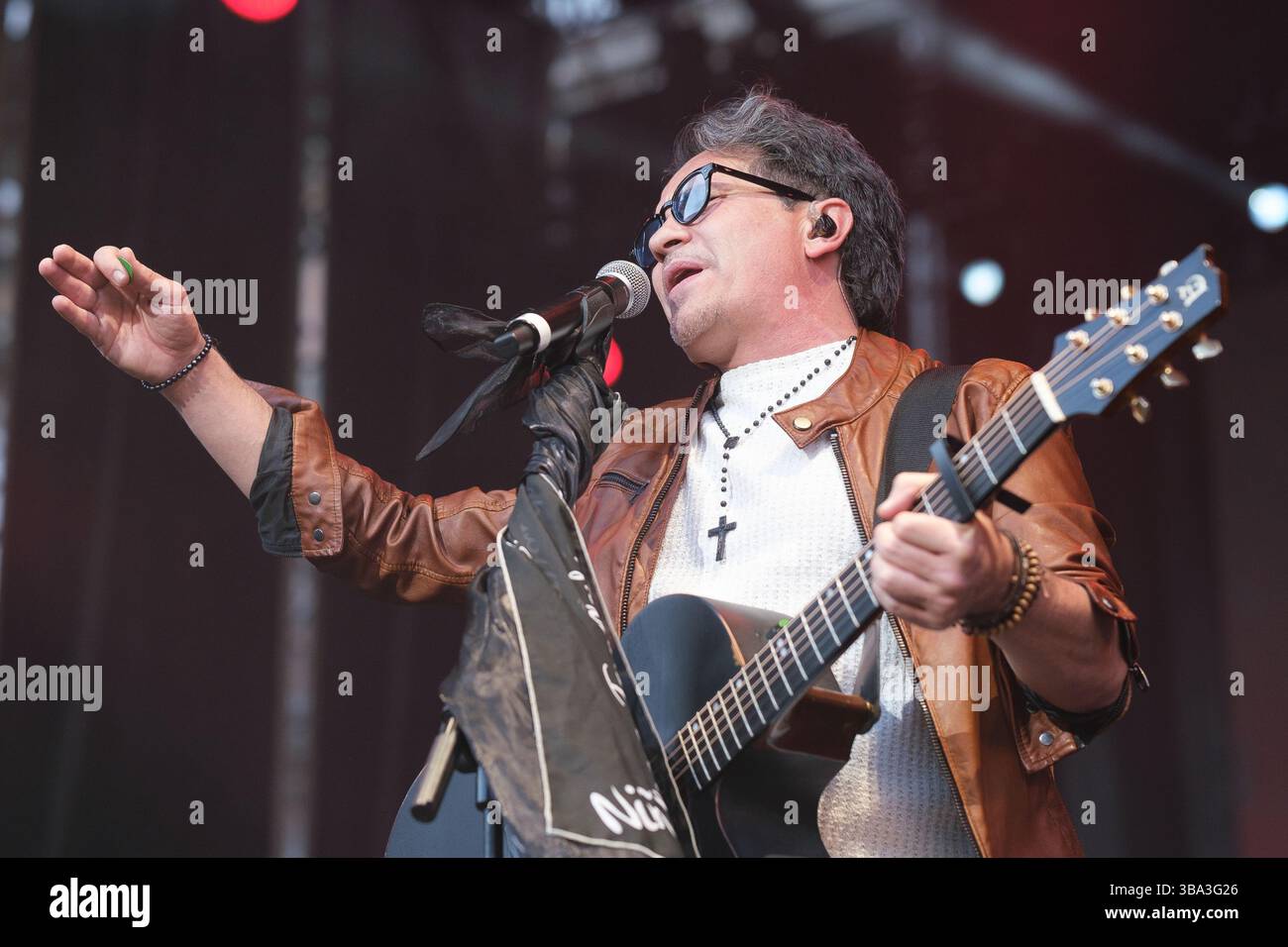 Singer David DeMaría performs during the VIVE DIAL HOMENAJE A MADRID ...