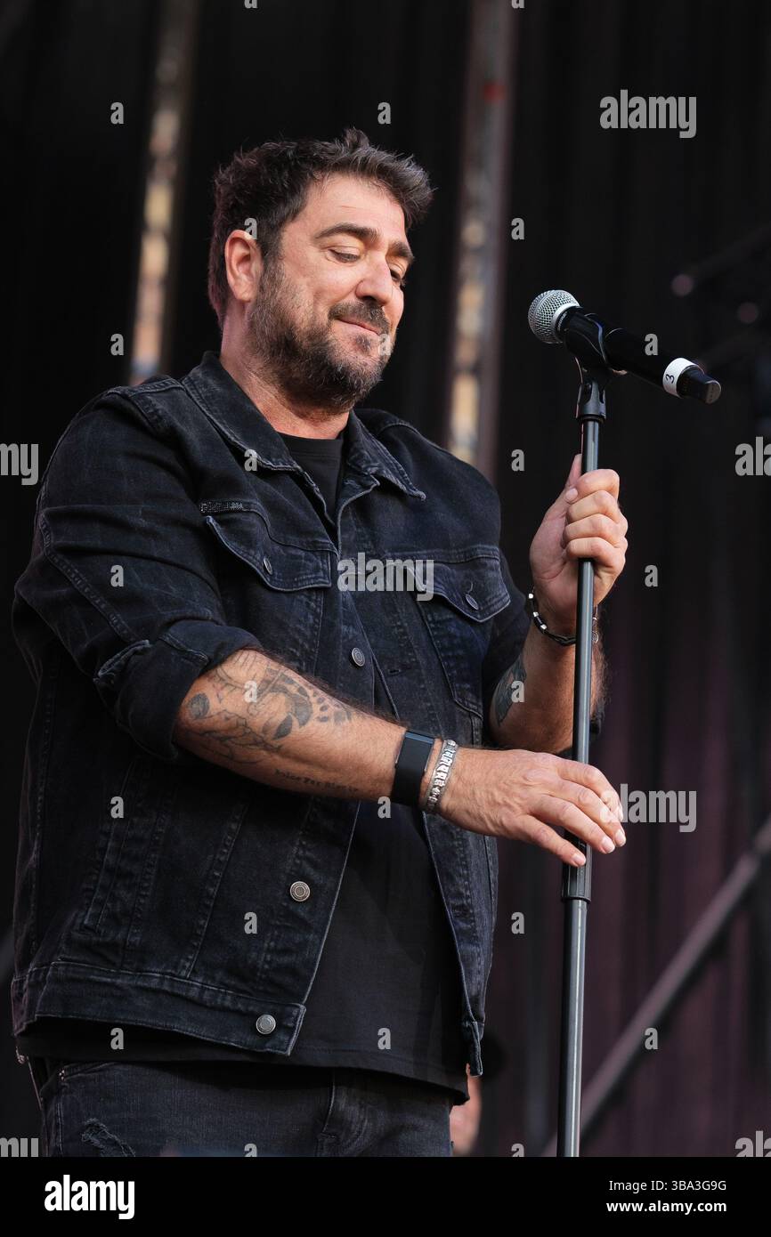 Singer Antonio Orozco performs during the VIVE DIAL HOMENAJE A MADRID ...