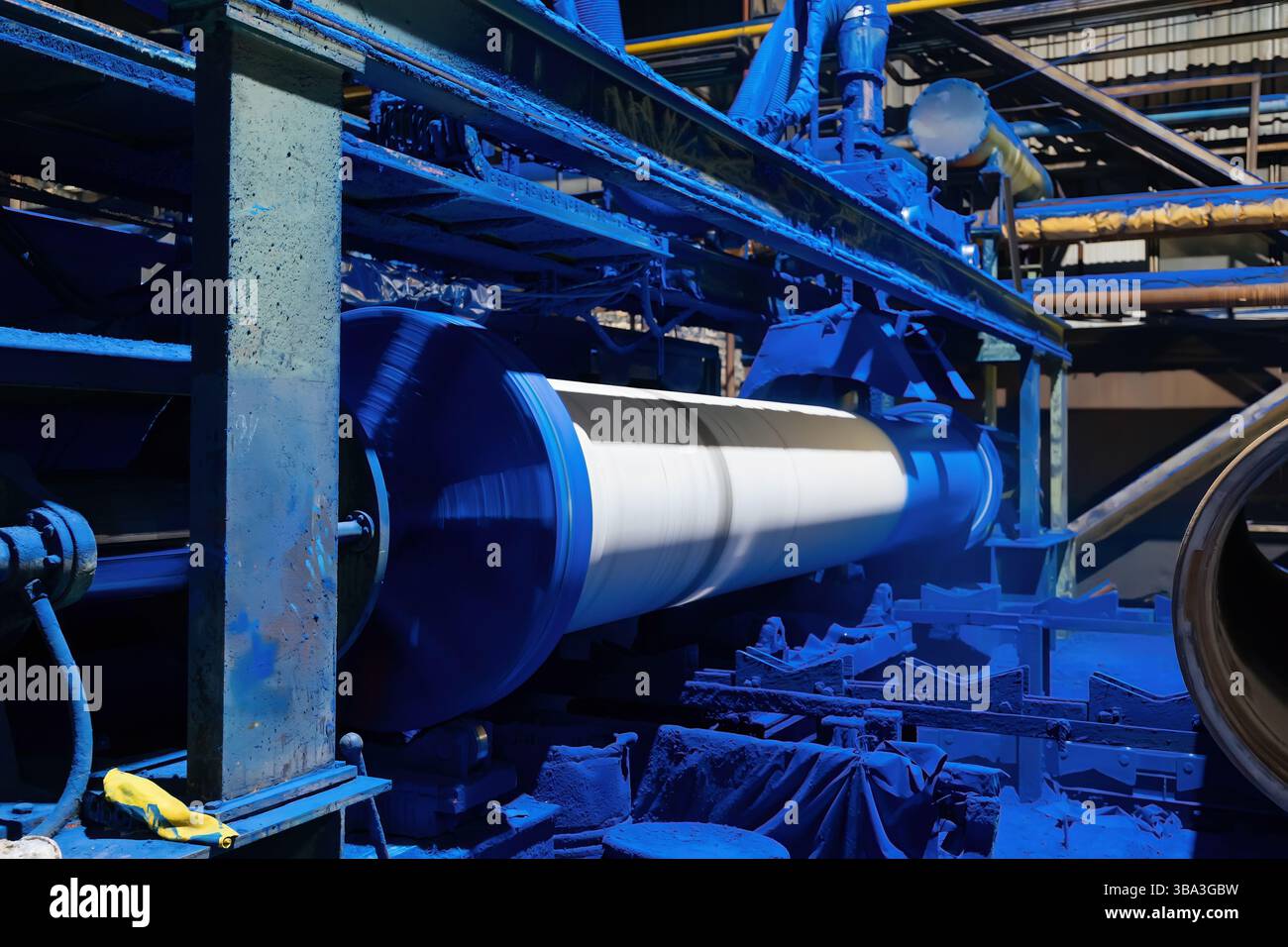 Pipe painting on automatic machine Stock Photo - Alamy