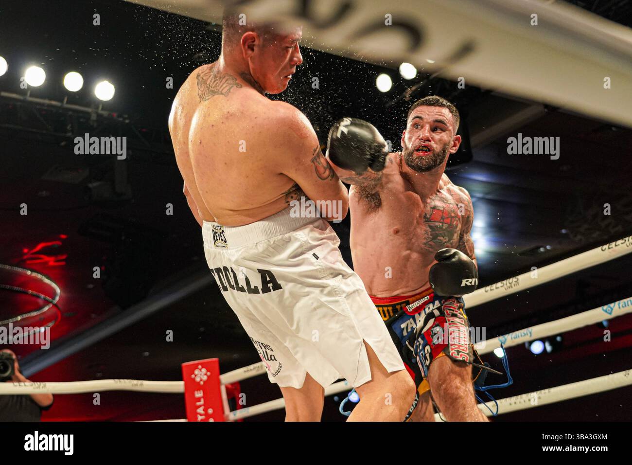 Orlando, Florida, USA, May 9, 2025, Ariel Perez faces Mario Bedolla at ...