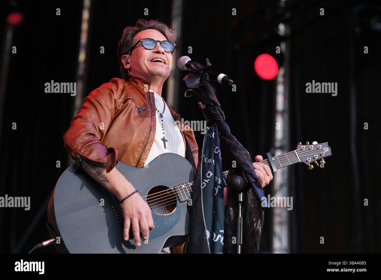 Singer David DeMaría performs during the VIVE DIAL HOMENAJE A MADRID ...