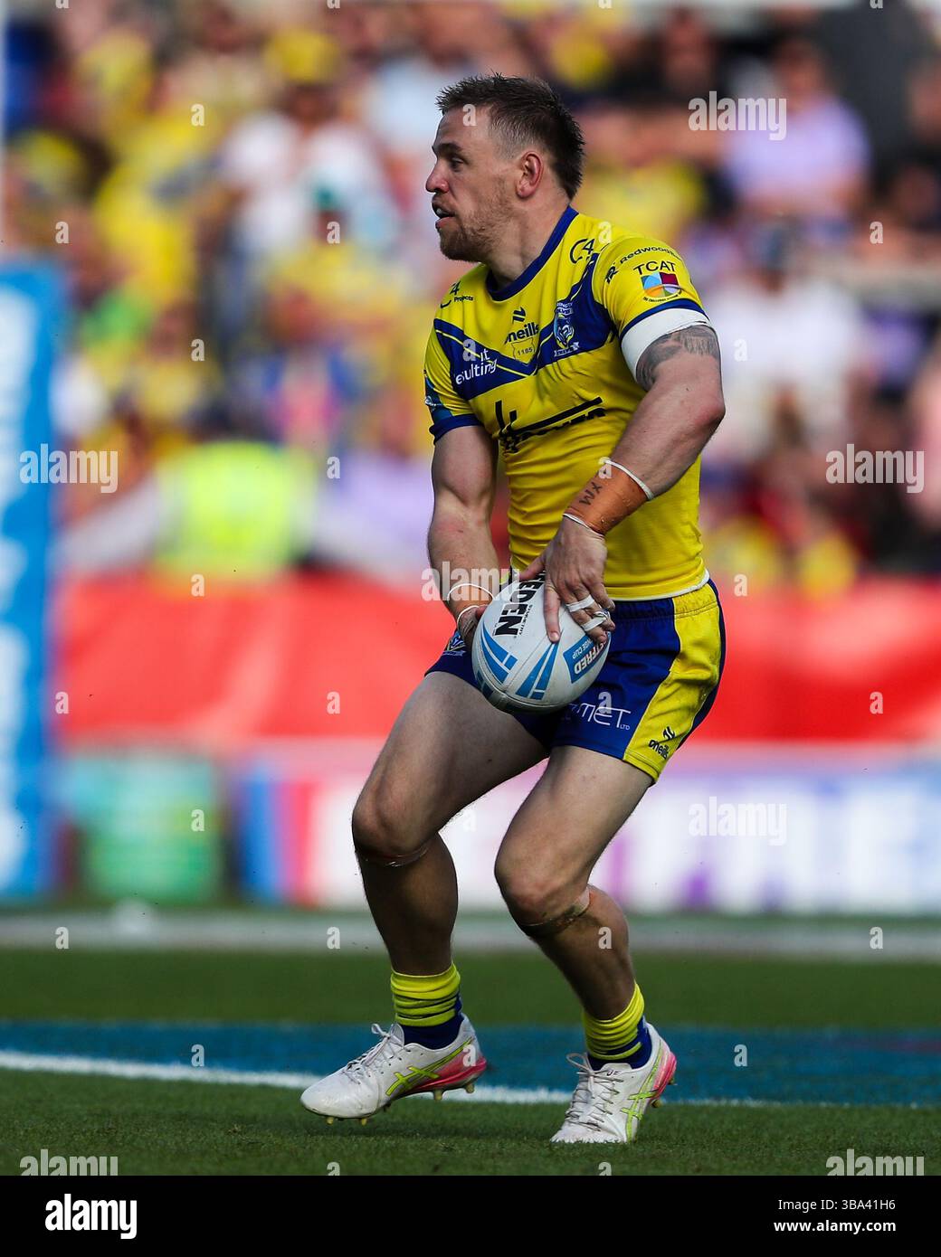 St Helens, UK. 11th May, 2025. Matt Dufty of Warrington Wolves in ...