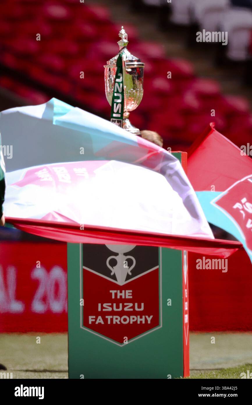 Wembley Stadium, London on Sunday 11th May 2025. The FA Vase trophy ...