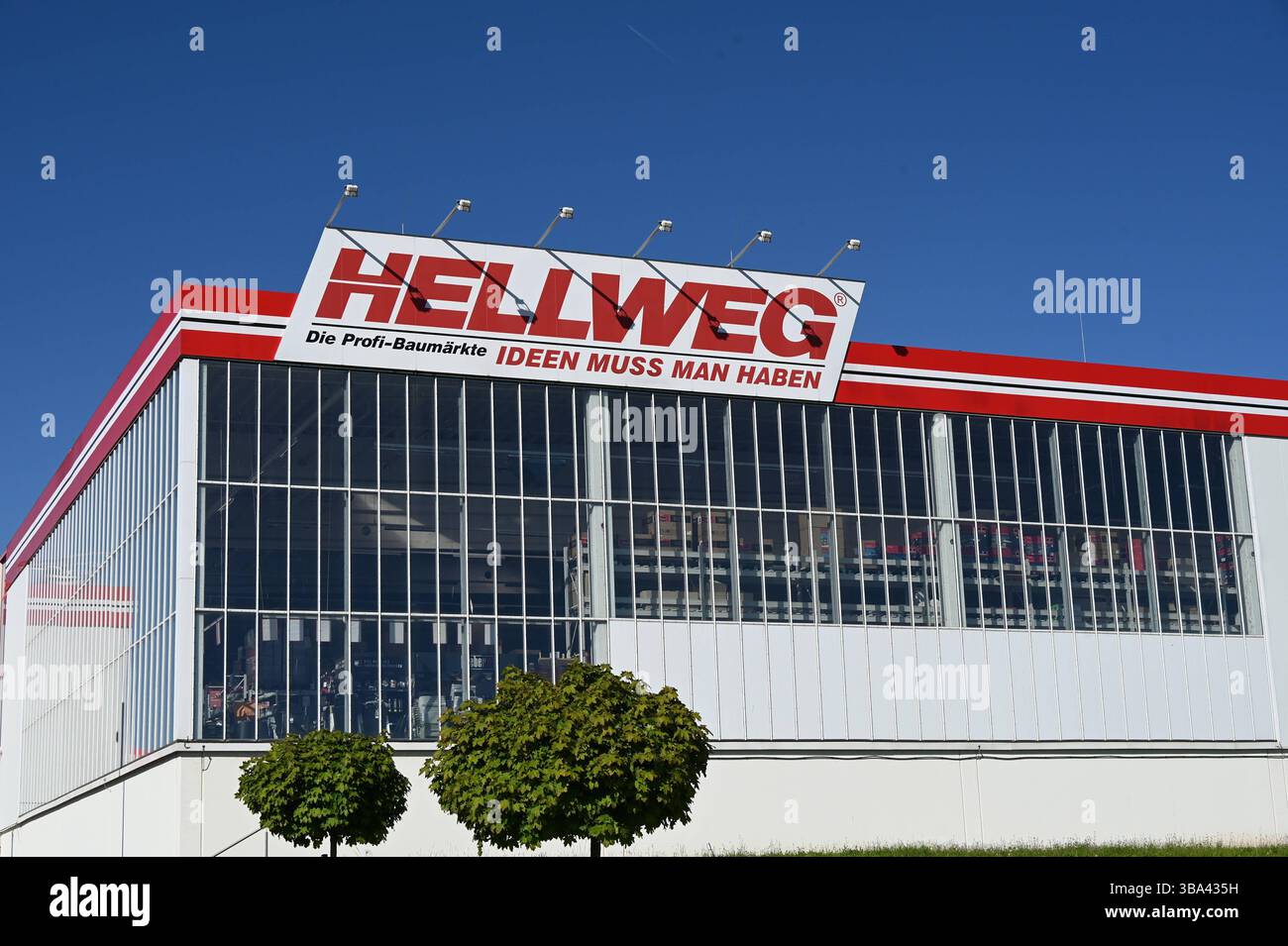 Logo, Schriftzug von Hellweg Baumärkte und Gartencenter *** Logo ...
