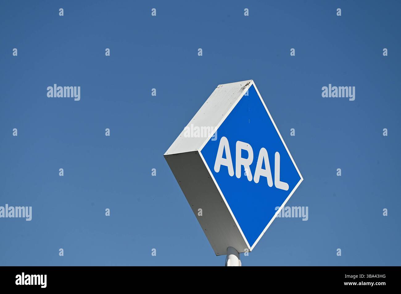 Logo, Schriftzug der Aral AG, ein deutsches Mineralölunternehmen des ...