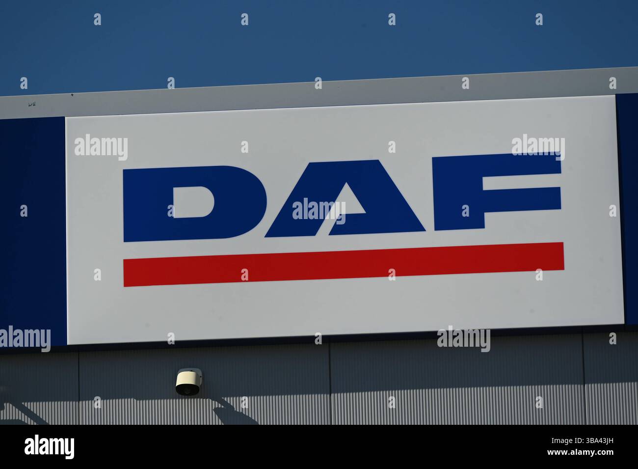 Logo, Schriftzug DAF Trucks, ein niederländischer Hersteller von Lastkraftwagen. Er gehört zum ...
