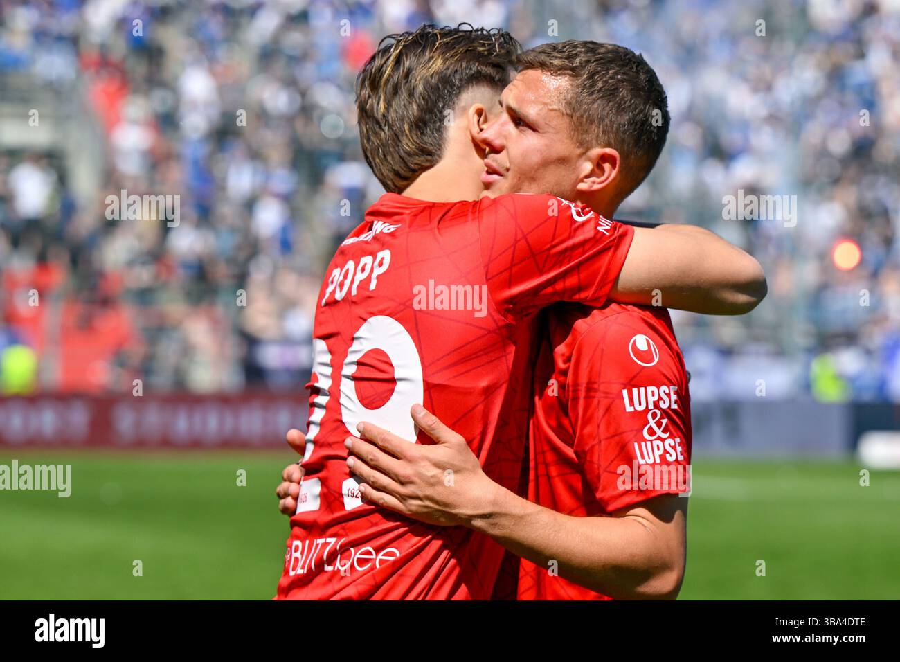Unterhaching, Deutschland. 11th May, 2025. Sebastian Maier ...