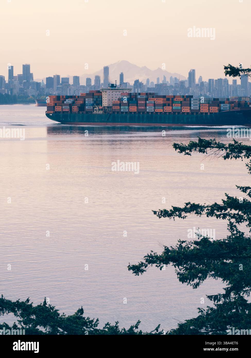 View mount baker vancouver hi-res stock photography and images - Alamy