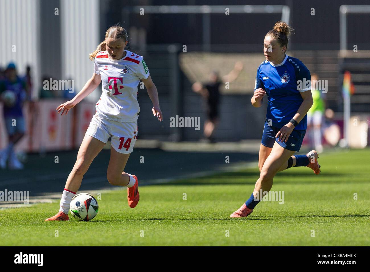 Carlotta Imping (1. FC K?ln, 14), Alina Gn?dig (1. FFC Turbine Potsdam, 21). Google Pixel Frauen ...