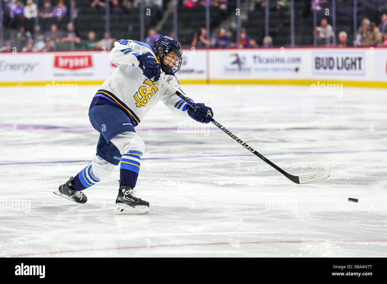 May 11th, 2025: Toronto Sceptres forward Maggie Connors (22) shoots for a goal in the second ...
