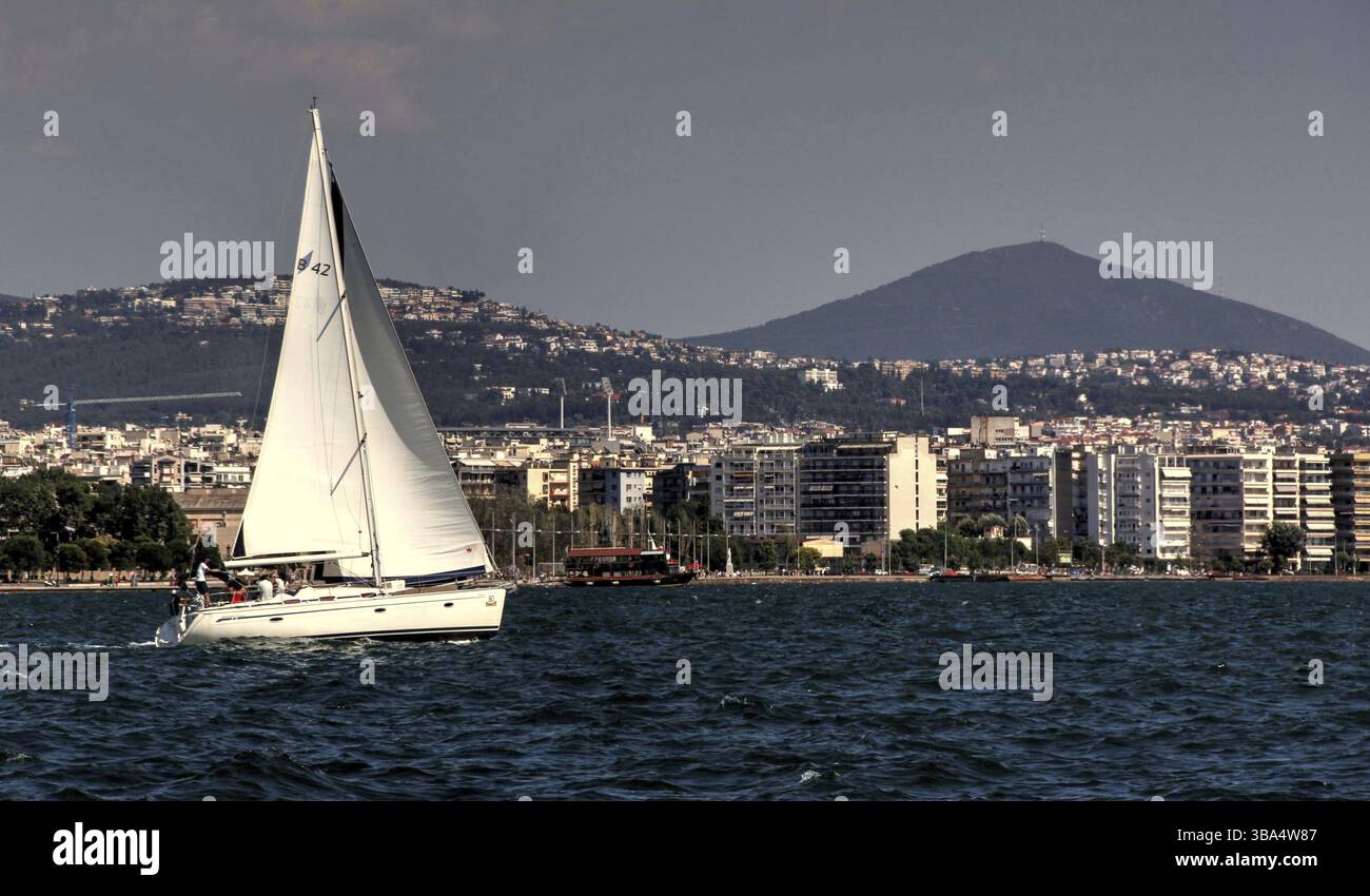Greek portrait of everyday life in Thessaloniki in the summer Stock ...