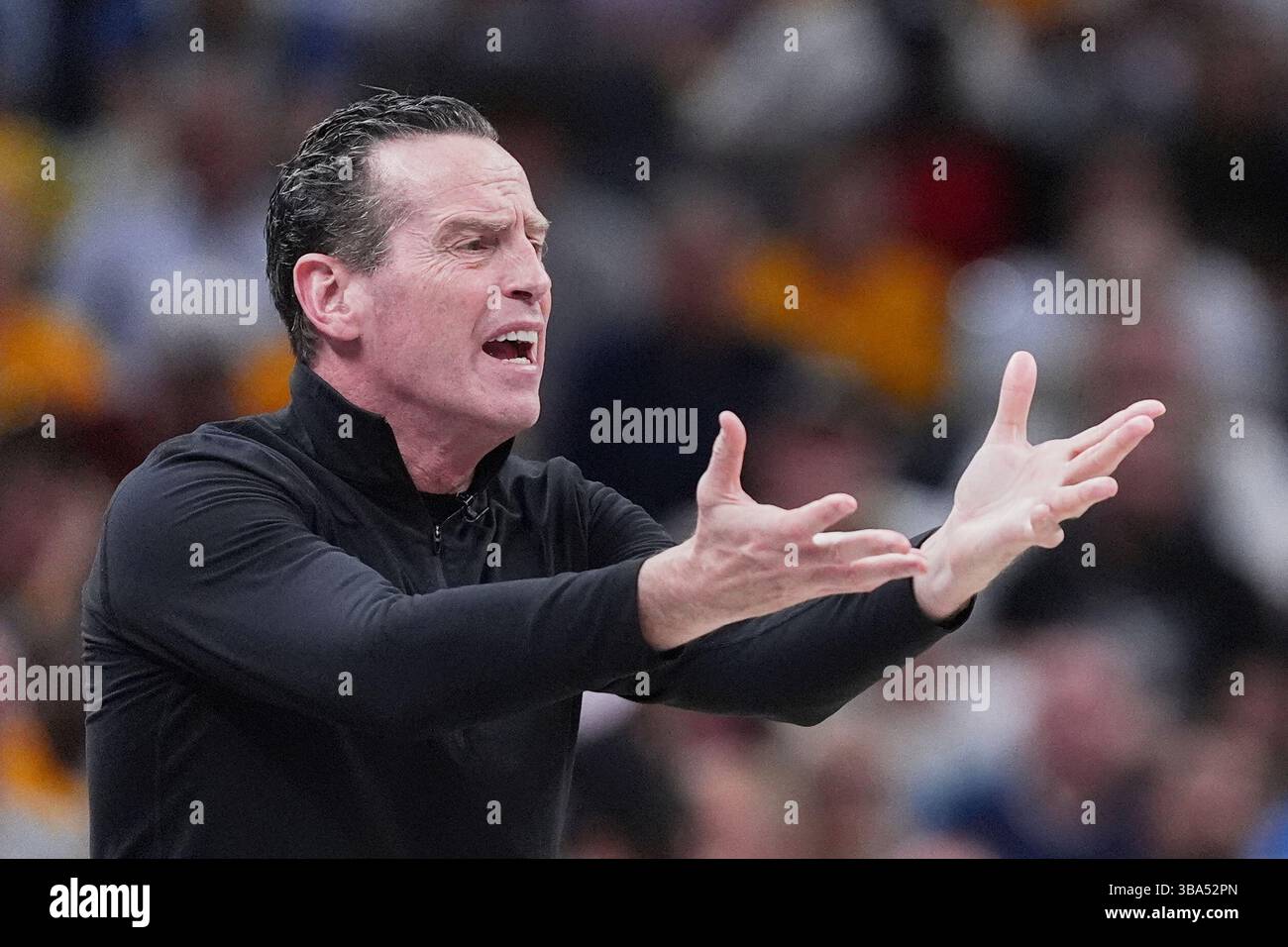 Cleveland Cavaliers head coach Kenny Atkinson calls out from the bench ...