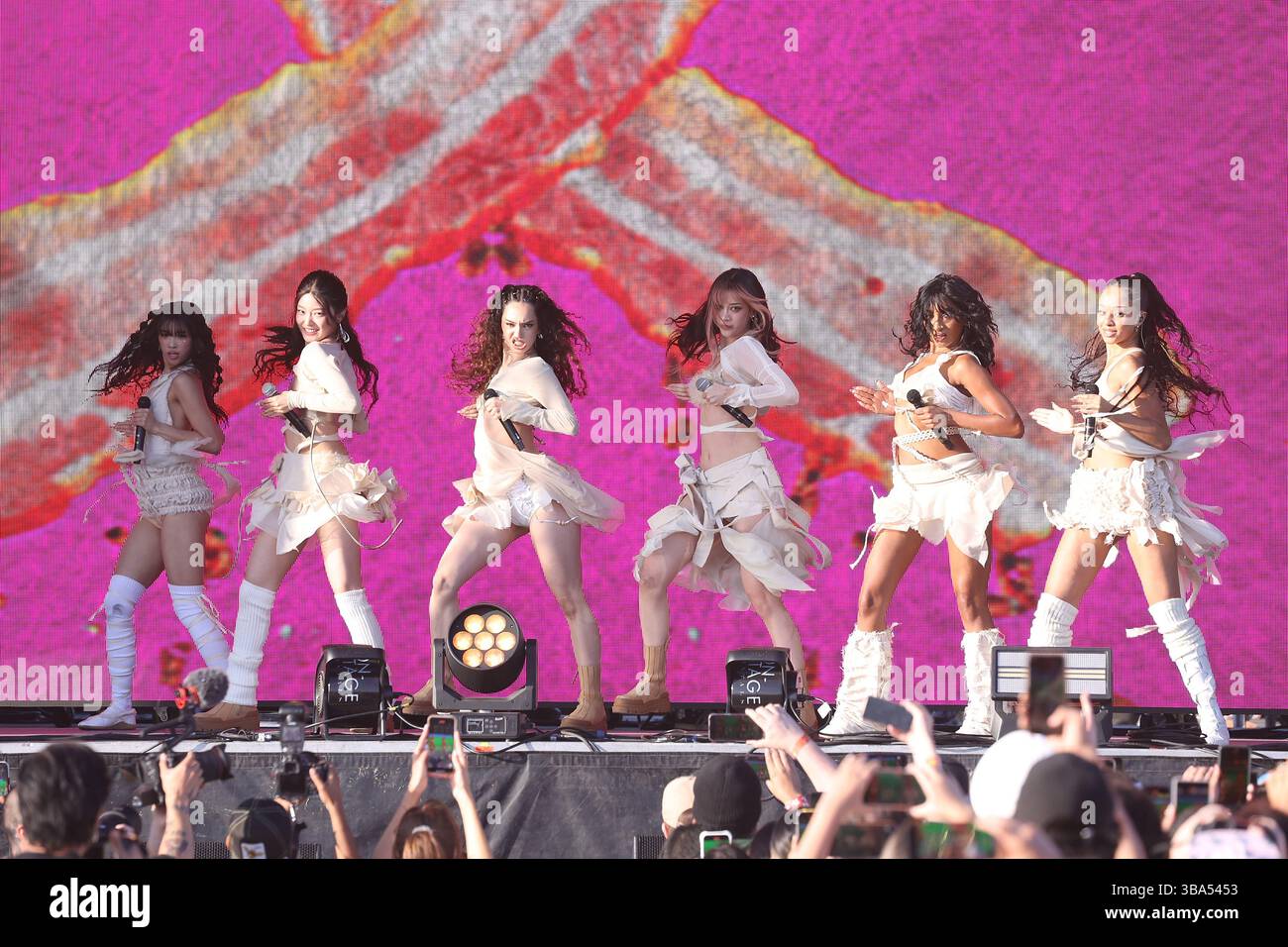 KATSEYE - Manon, Sophia, Daniela, Lara, Megan, Yoonchae perform onstage ...