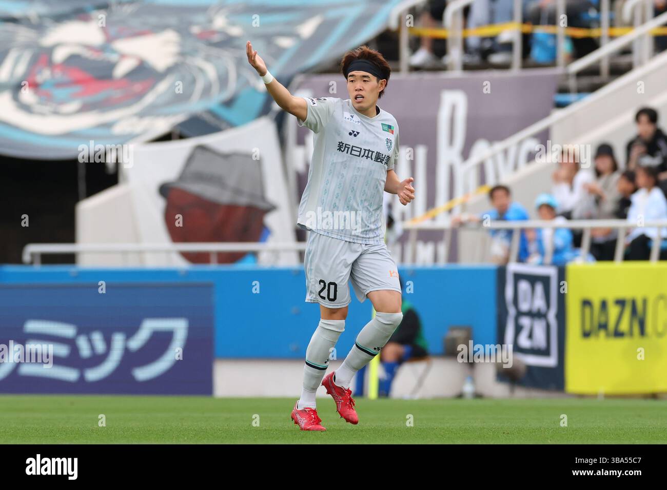 Kanagawa, Japan. 10th May, 2025. Tomoya Ando (Avispa) Football/Soccer : 2025 J1 League match ...
