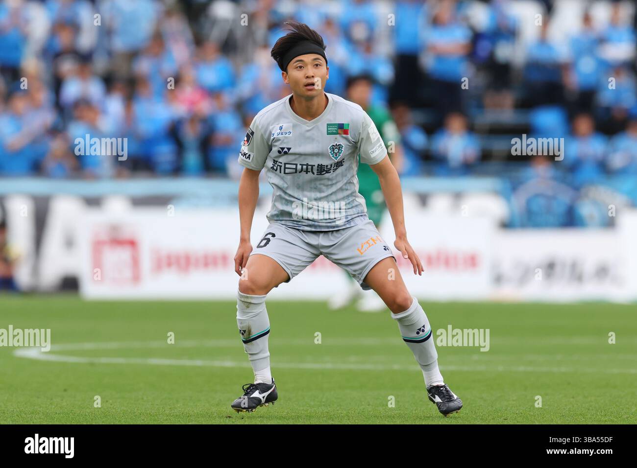 Kanagawa, Japan. 10th May, 2025. Masato Shigemi (Avispa) Football/Soccer : 2025 J1 League match ...