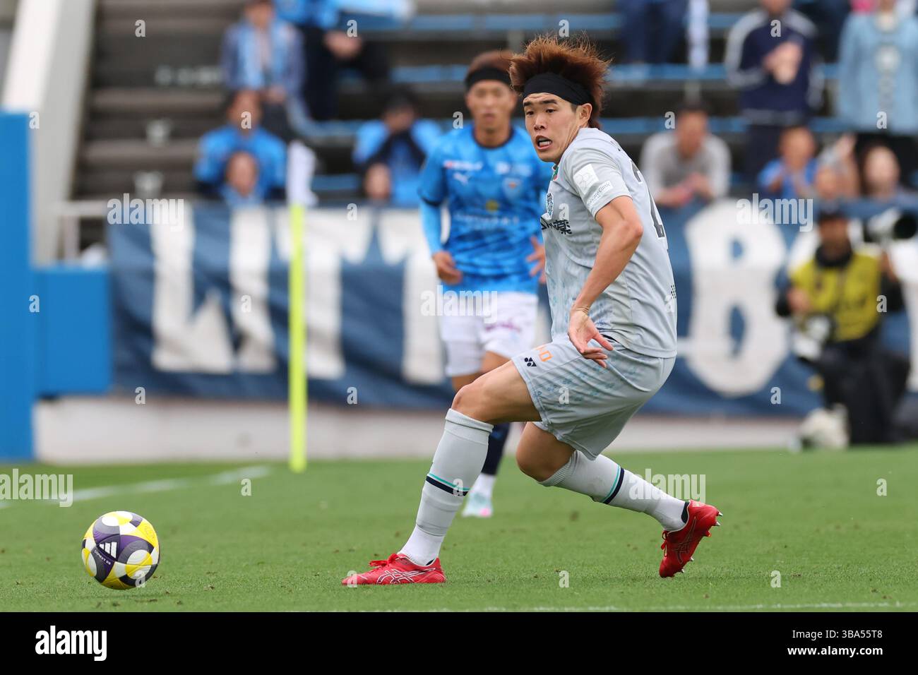 Kanagawa, Japan. 10th May, 2025. Tomoya Ando (Avispa) Football/Soccer : 2025 J1 League match ...