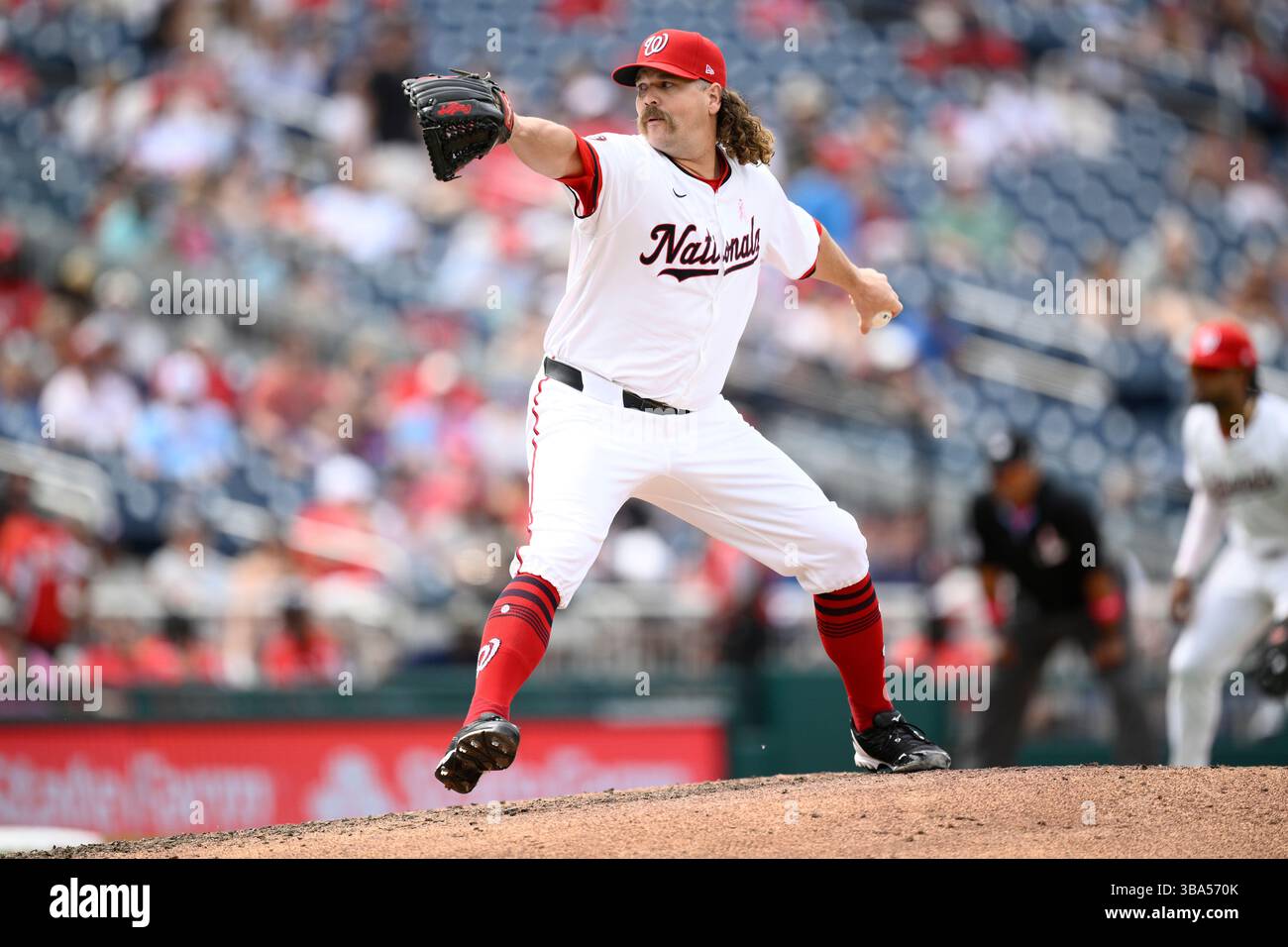 Washington Nationals relief pitcher Andrew Chafin (53) in action during ...