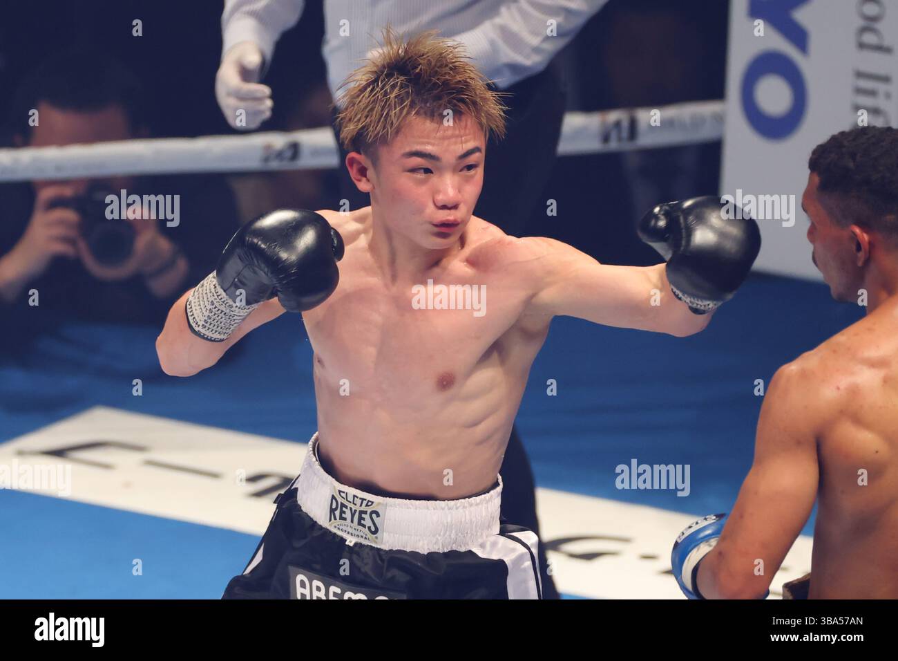 Tokyo, Japan. 11th May, 2025. Daiya Kira (JPN) Boxing : 8R 110LB weight ...