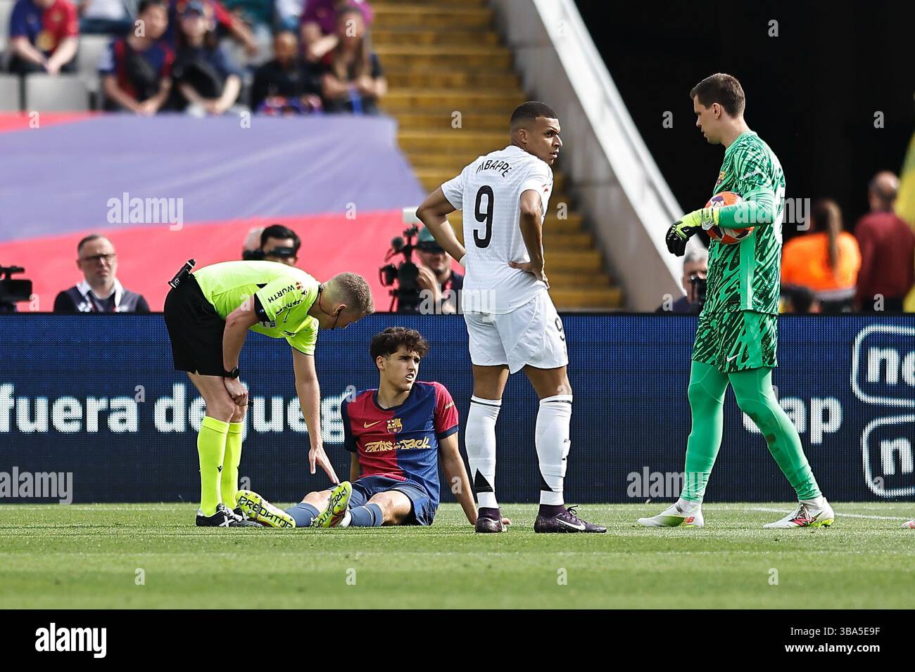 Pau Cubarsi (Barcelona), MAY 11, 2025 - Football / Soccer : Cubarsi ...