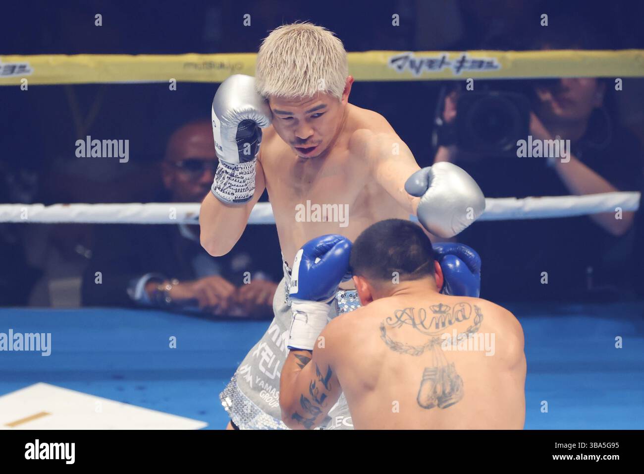 Tokyo, Japan. 11th May, 2025. Kazuto Ioka (JPN) Boxing : WBA World ...