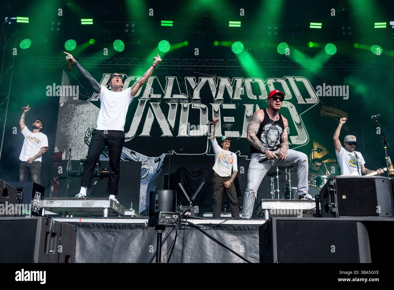 Danny Rose Murillo, left, and Johnny 3 Tears of Hollywood Undead ...