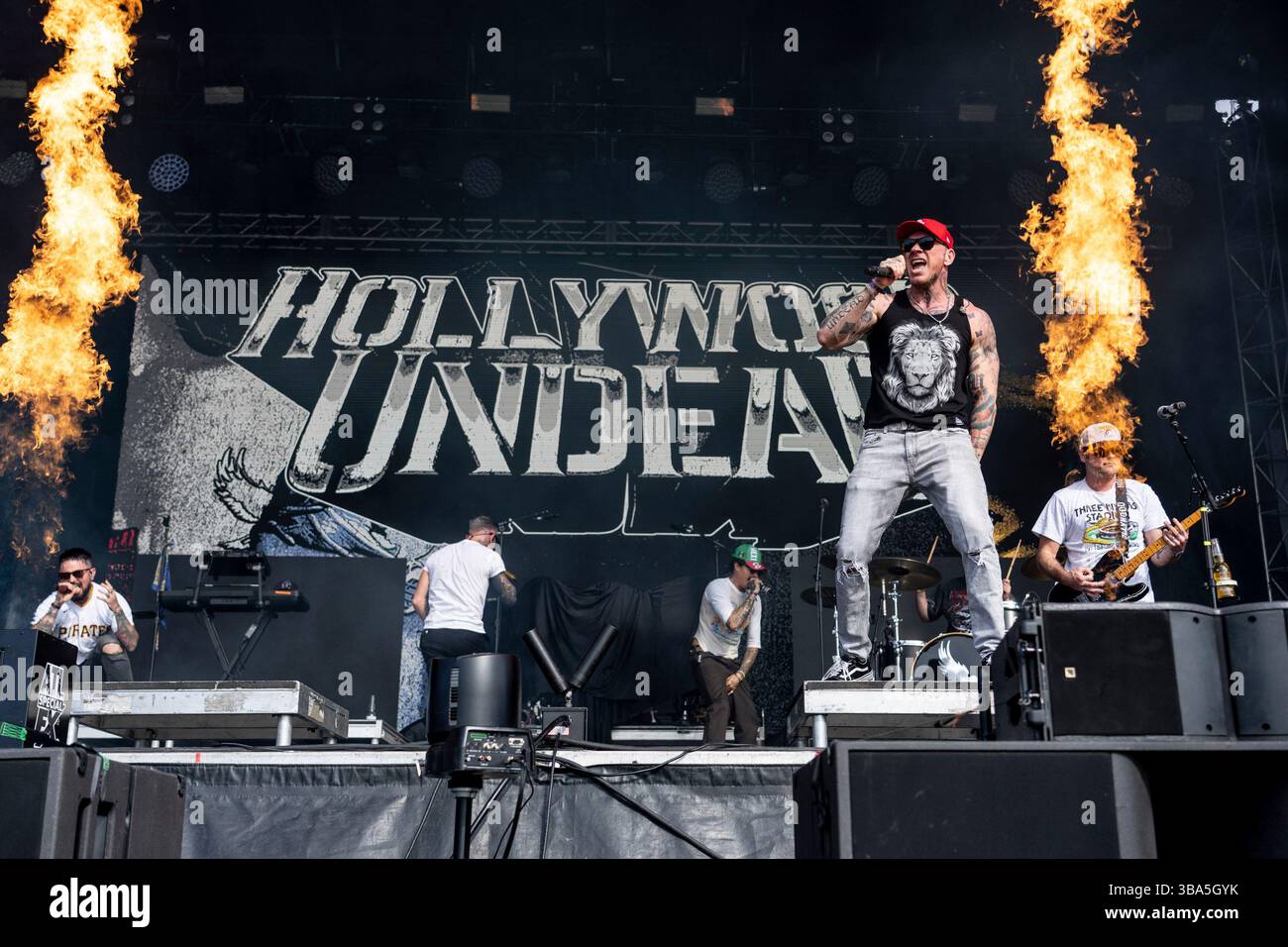 Johnny 3 Tears of Hollywood Undead performs during Sonic Temple Art and ...