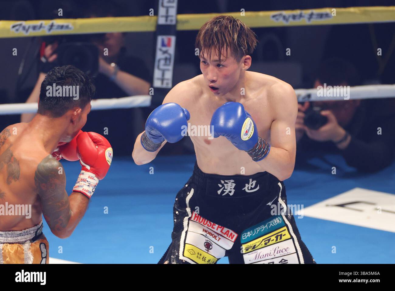 Yuya Tanaka (JPN), MAY 11, 2025 - Boxing : 8R 54.5kg weight bout at Ota-City General Gymnasium ...