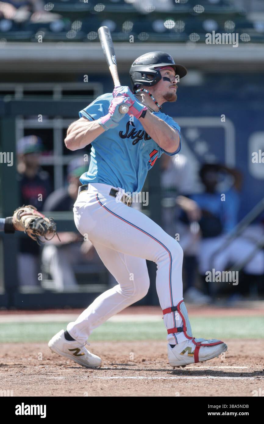 Beloit, WI. USA: Beloit Sky Carp right fielder Eric Rataczak (11 ...