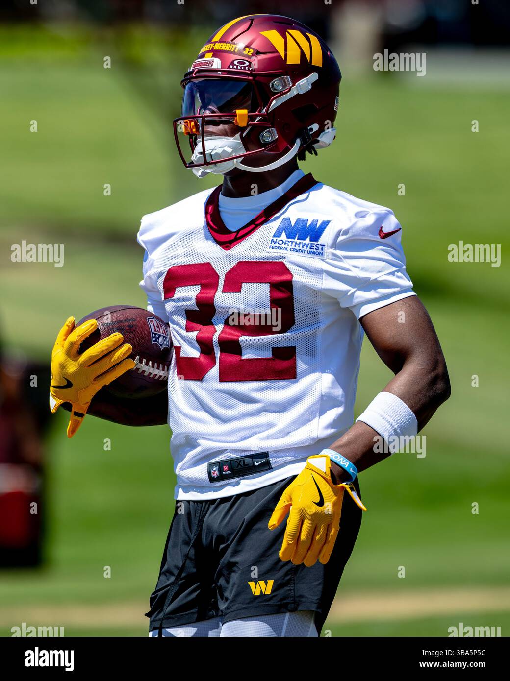 Running back Jacory Croskey-Merritt participating in drills at Rookie ...