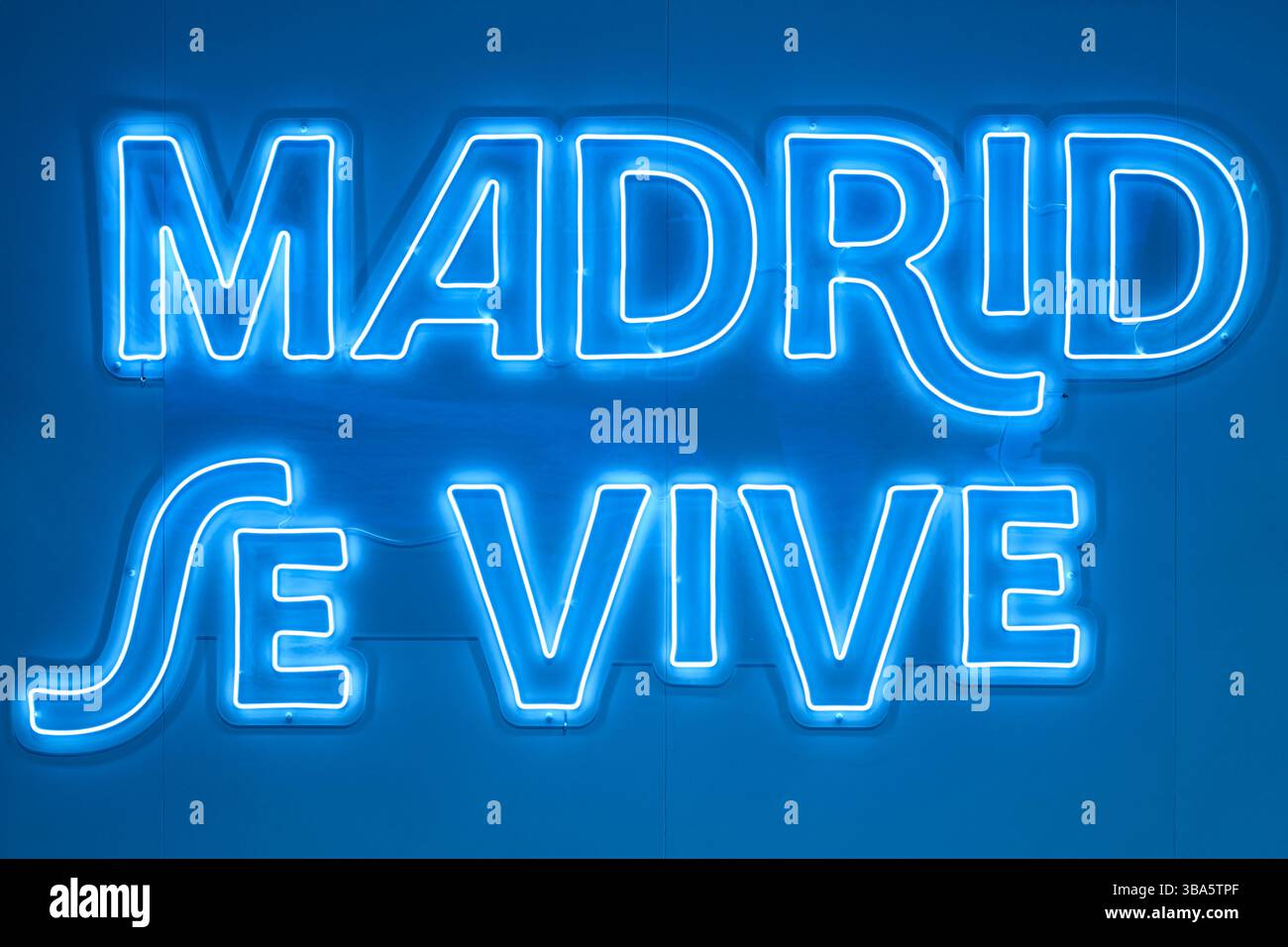 Madrid se vive neon blue lights. Tourism in Madrid, Spain Stock Photo ...
