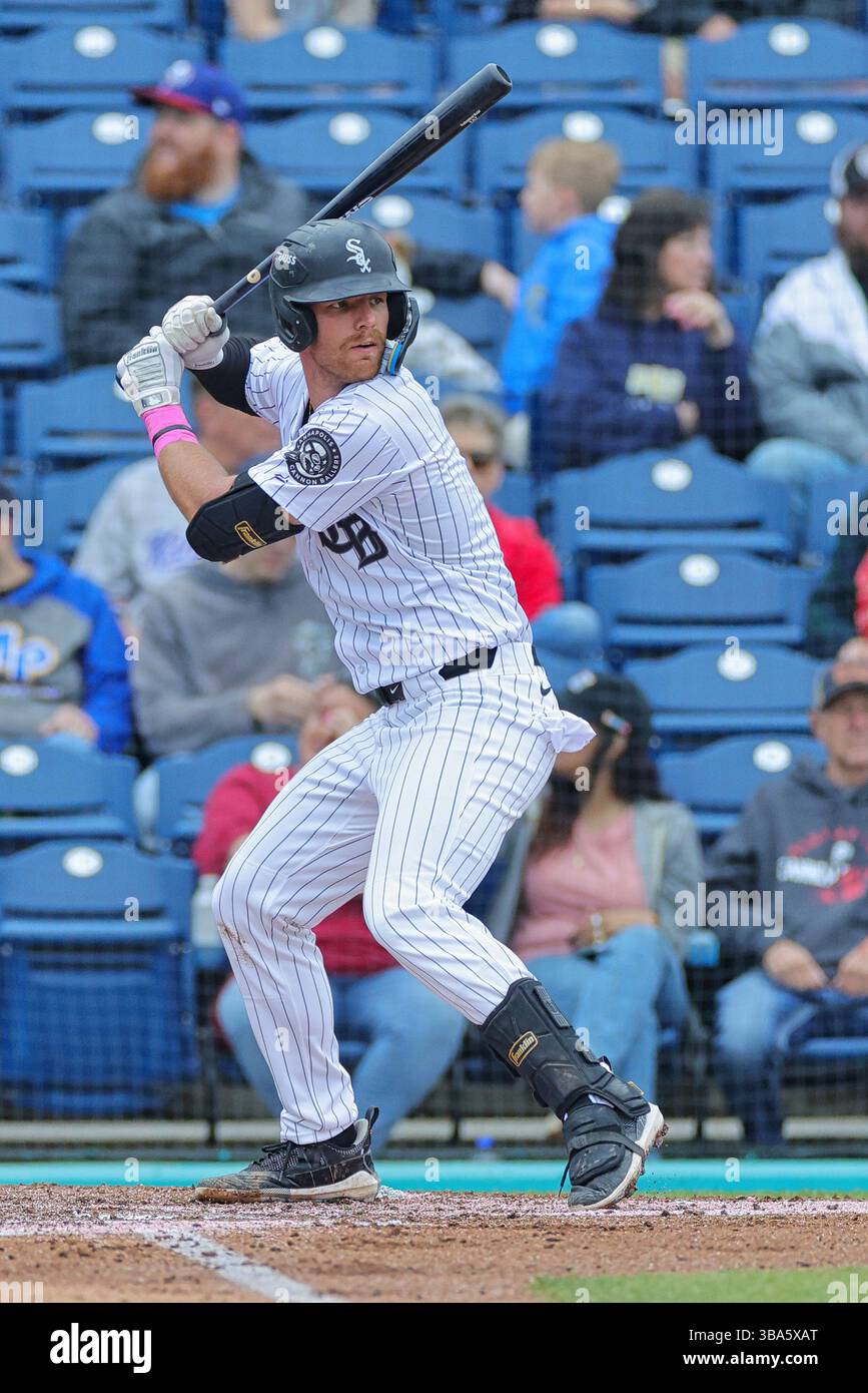 Kannapolis, NC: Kannapolis Cannon Ballers first base Lyle Miller-Green (9) readies to hit in the ...